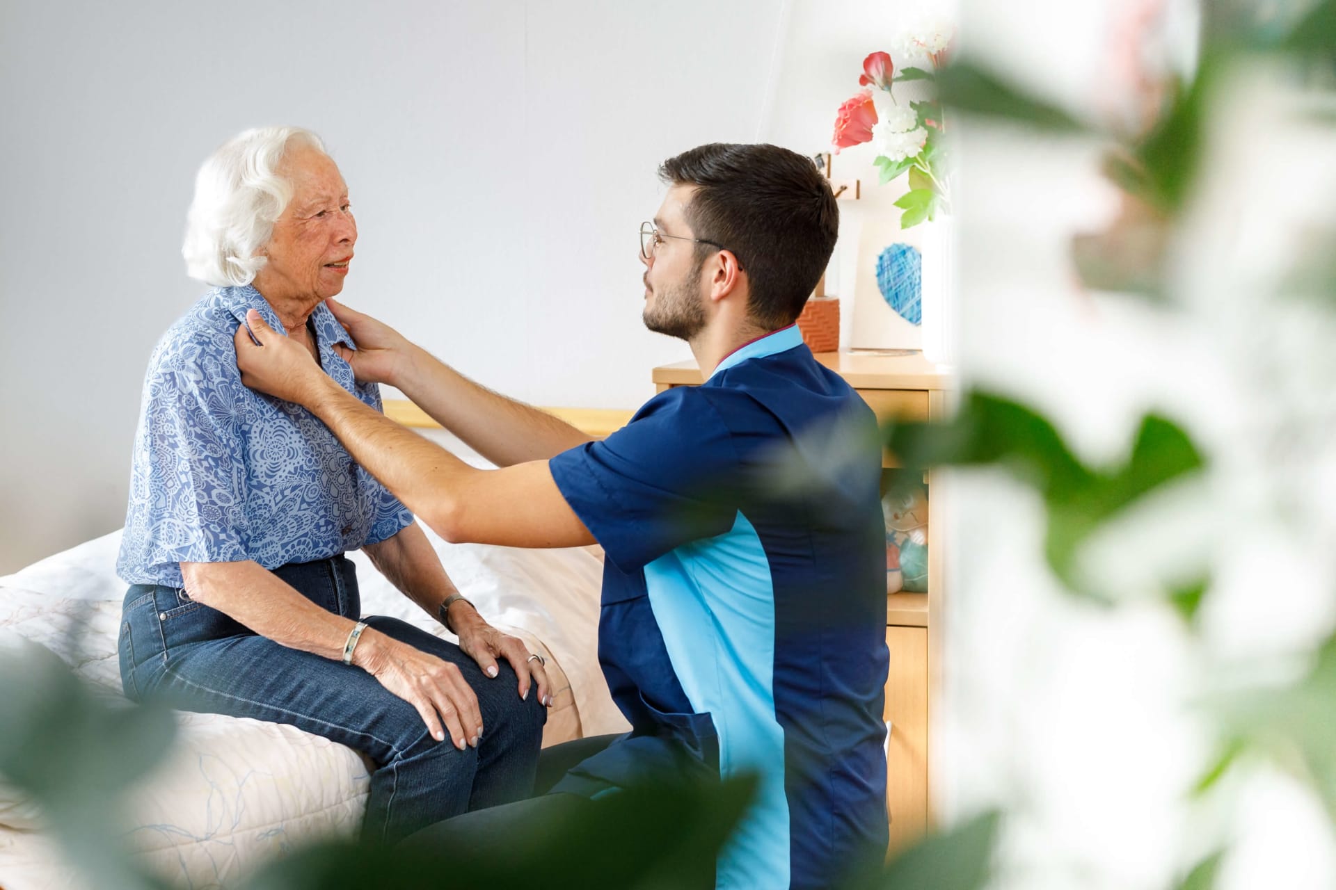 Attent Zorg en Behandeling - Helpende plus/verzorgende (nachtdienst ... Attent Zorg en Behandeling - Helpende plus/verzorgende (nachtdienst ...